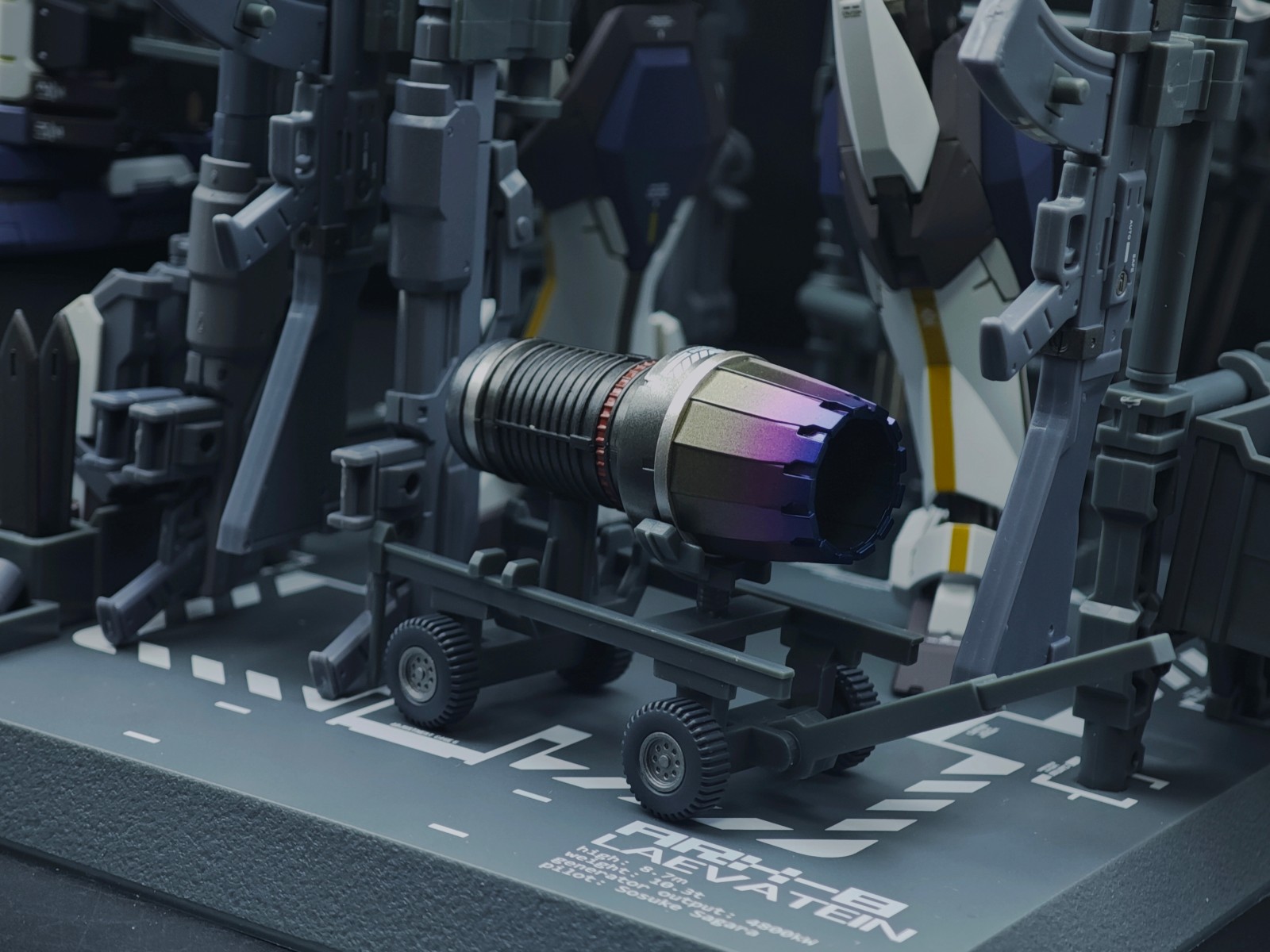 MB 烈焰魔剑 强弩参考配色+XL-3紧急展开推进器 地台整备样式 | Hpoi手办维基