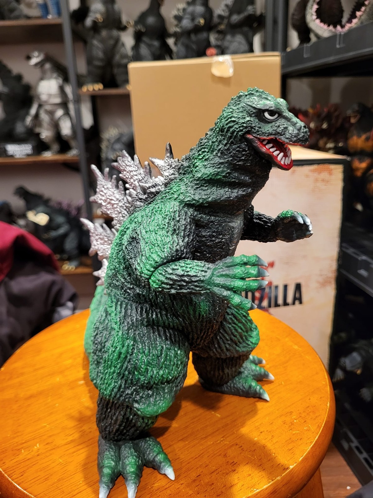 X-plus哥斯拉1962经典配色（北美限定）实物图 | Hpoi手办维基