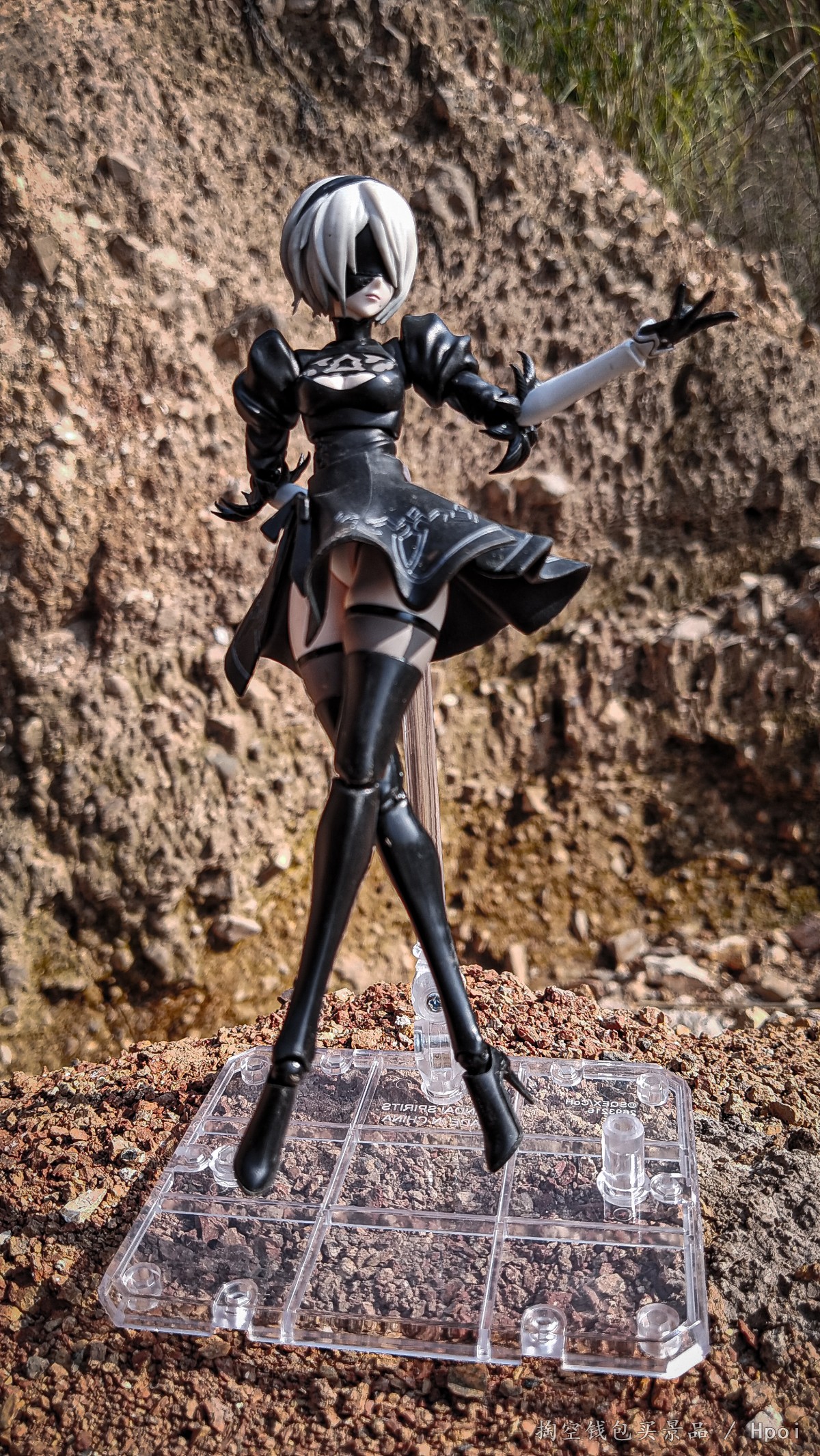 找个土坡拍拍2B小姐姐 | Hpoi手办维基