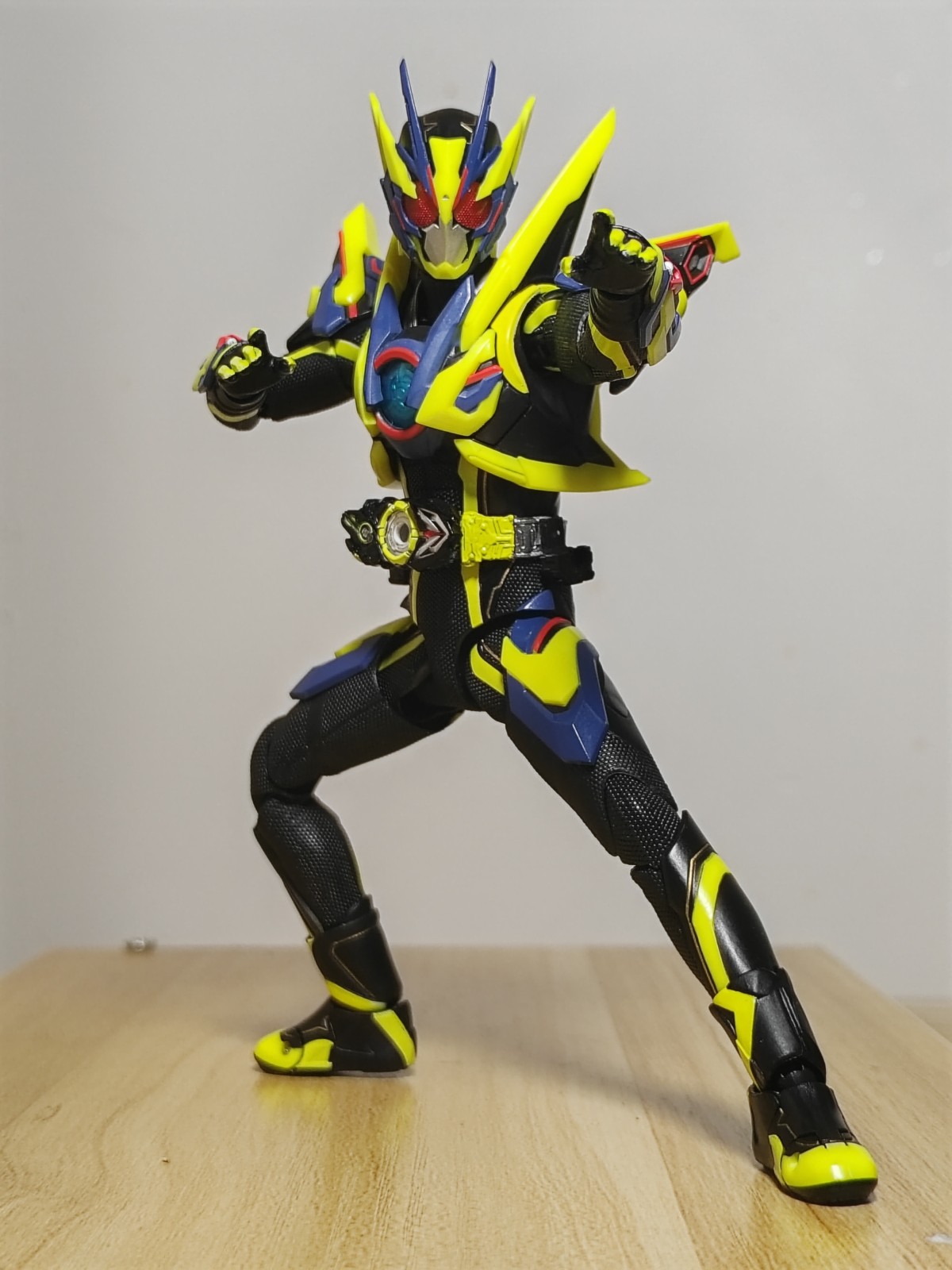 shf闪耀突击飞蝗 | Hpoi手办维基