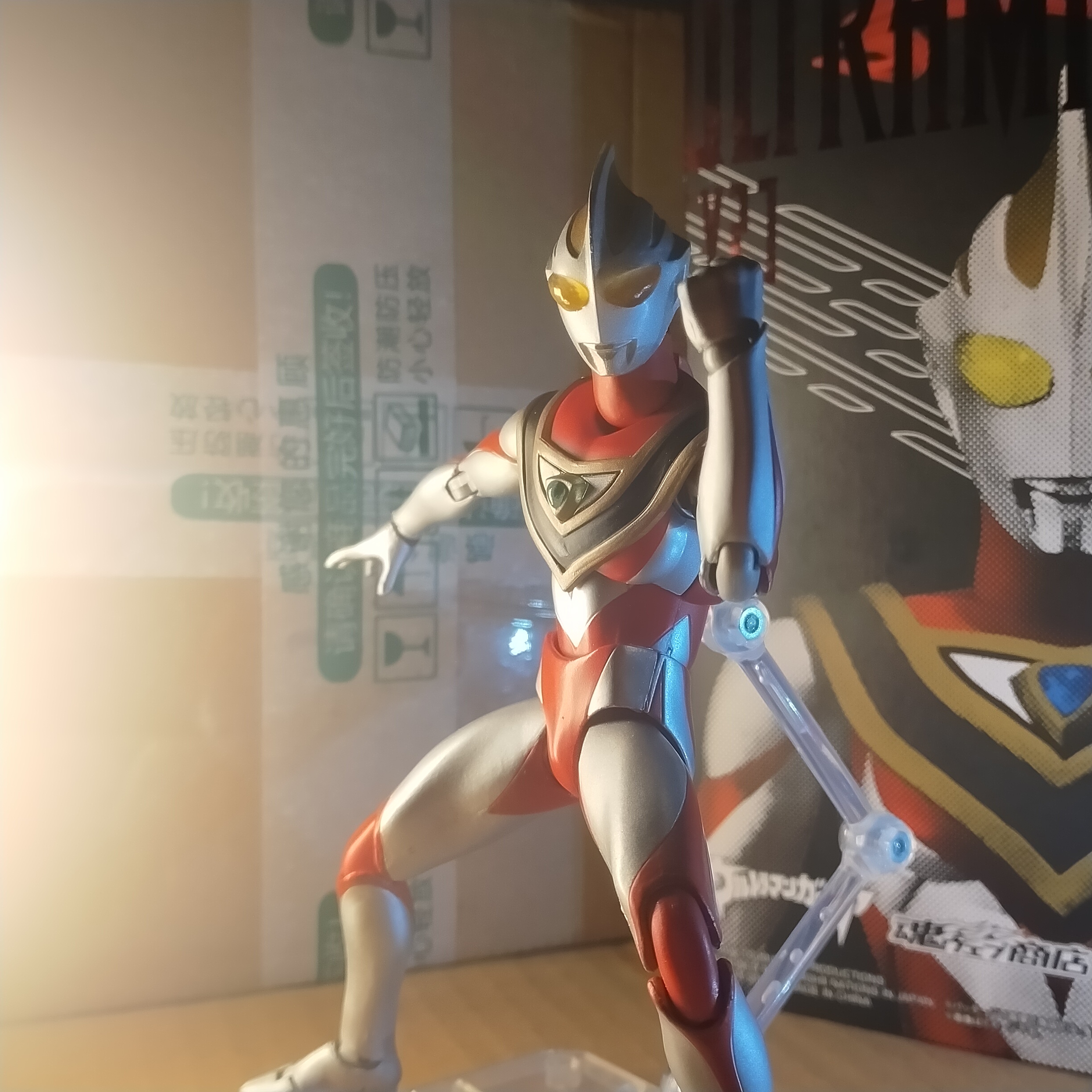 真骨雕还没出，玩个act盖亚 | Hpoi手办维基