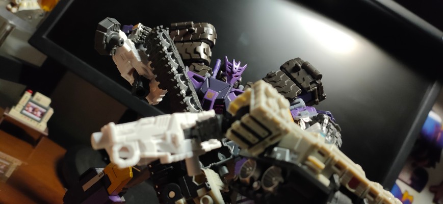 变形金刚传世系列 TL-26 霸天虎塔恩 | Hpoi手办维基