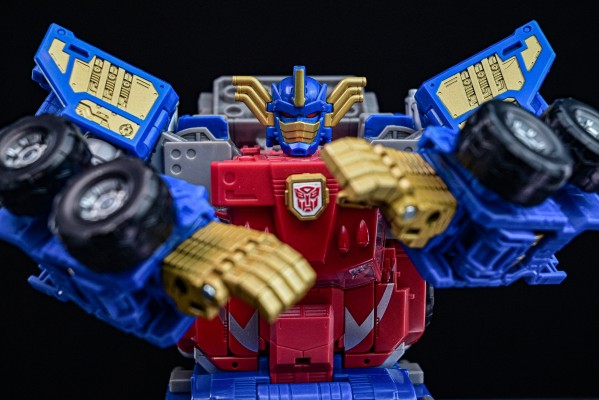 变形金刚传世系列 TL-48 擎天柱（变形金刚之雷霆舰队） | Hpoi手办维基