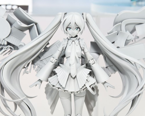 PLAMATEA 初音未来 16周年纪念款 | Hpoi手办维基