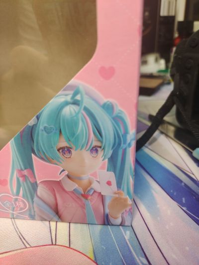压泡面 初音未来 恋爱的西装外套 Hpoi手办维基